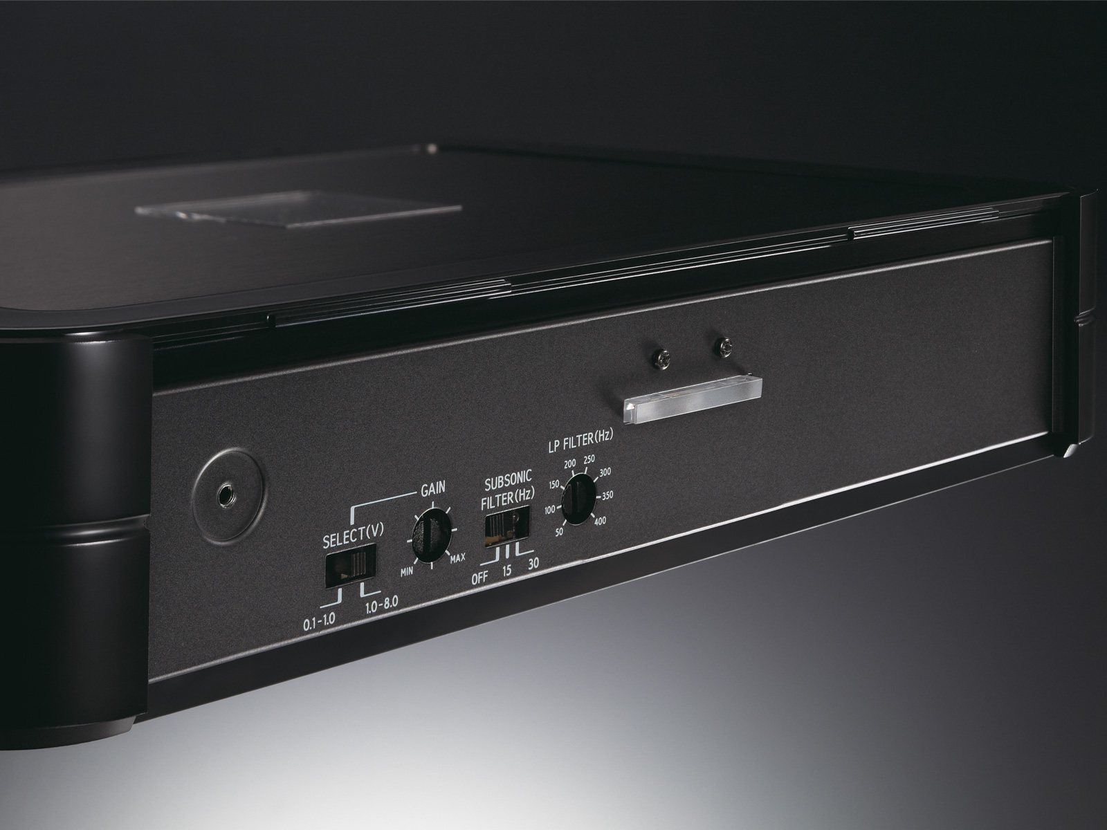 Alpine PDX-M6 at Onlinecarstereo.com